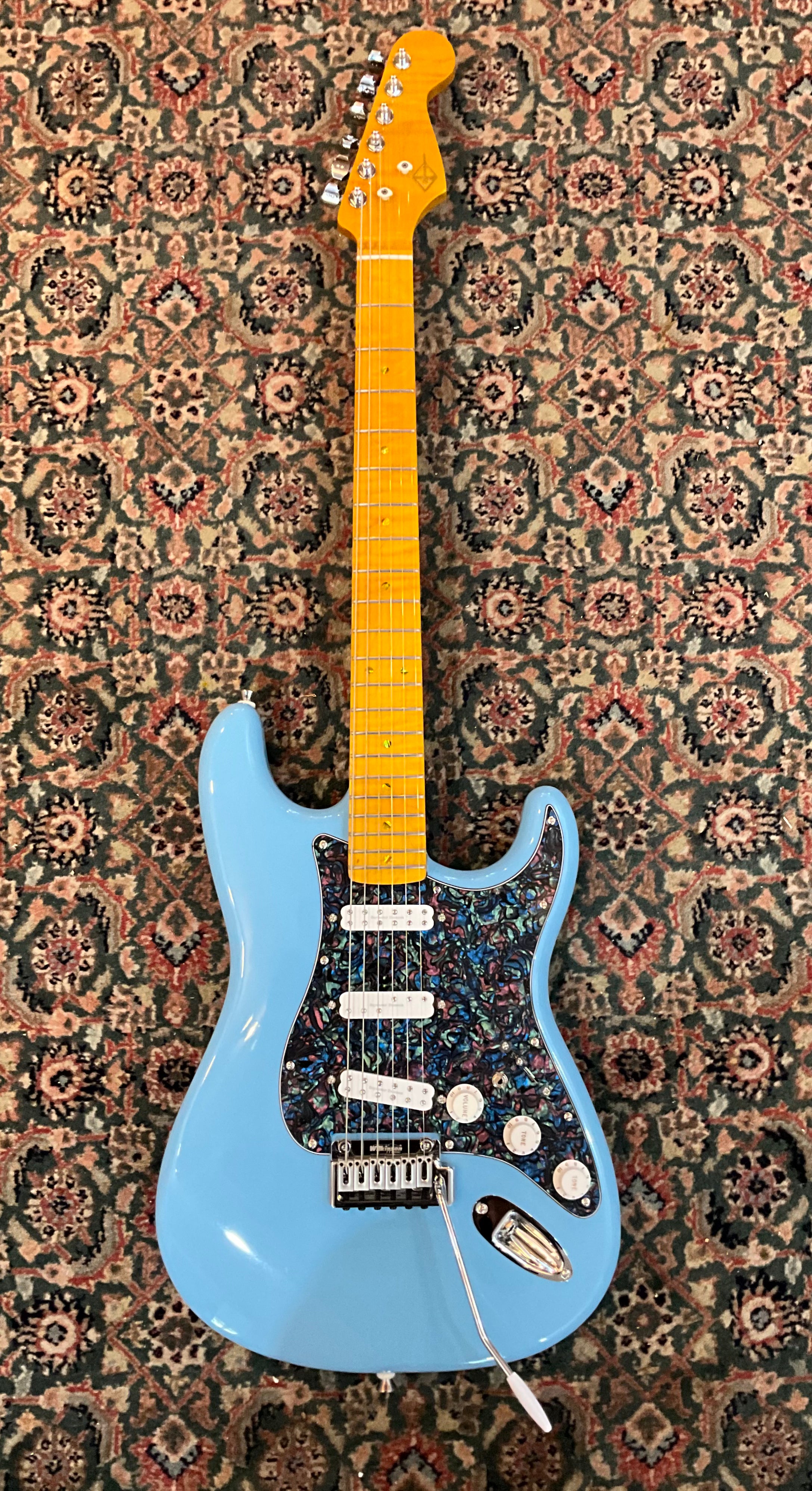 Fowlcon Guitar Company Custom Strat – Galveston Guitar Lounge